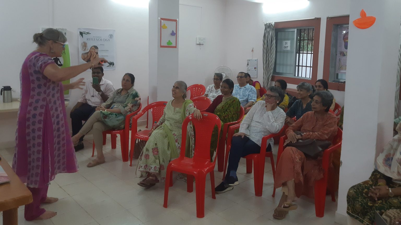 Gilly Burn's visit to Romila Palliative Care, Mumbai - Pallium India ...